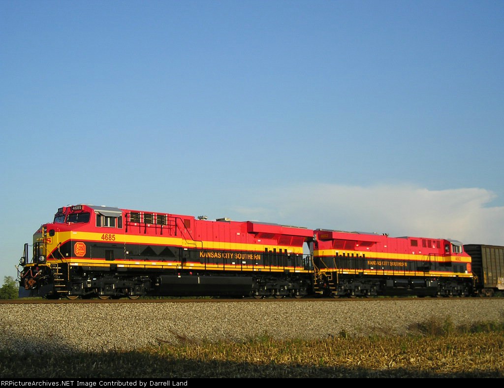 KCS 4685 On NS 144 Westbound